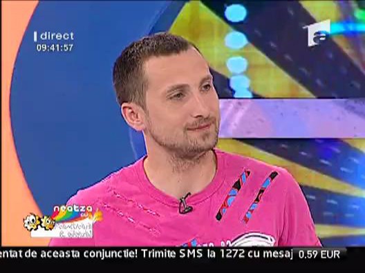 Radu Ile ii dedica o piesa vecinei Crudu | Video | Antena 1
