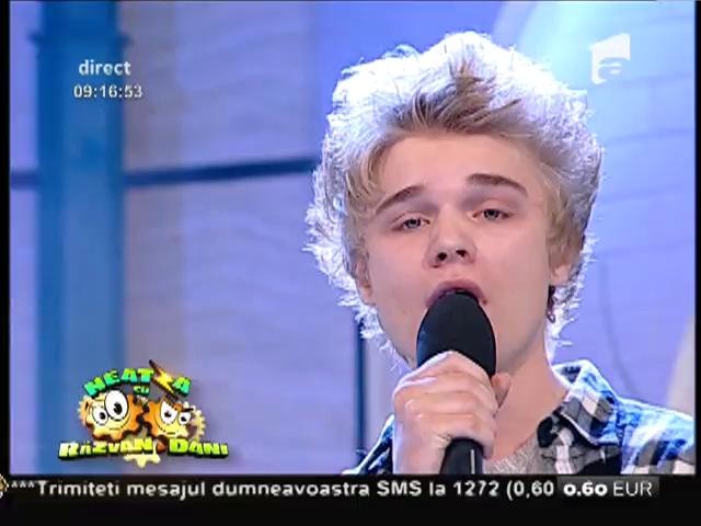 17 ani și mult talent. „Stand”, primul single al lui Adrian Aron ...