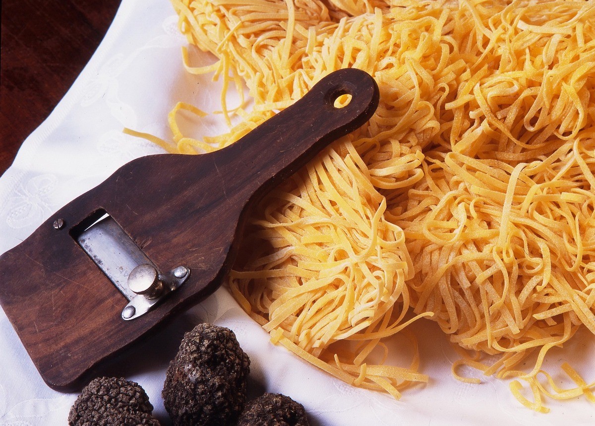 Paste de casă cu trufe, rețeta pentru o cină perfectă