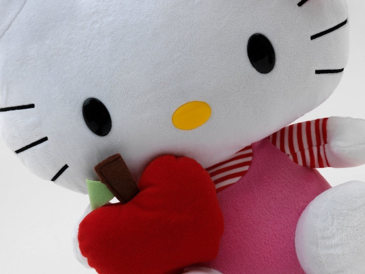 Celebrul personaj animat Hello Kitty a împlinit 45 de ani