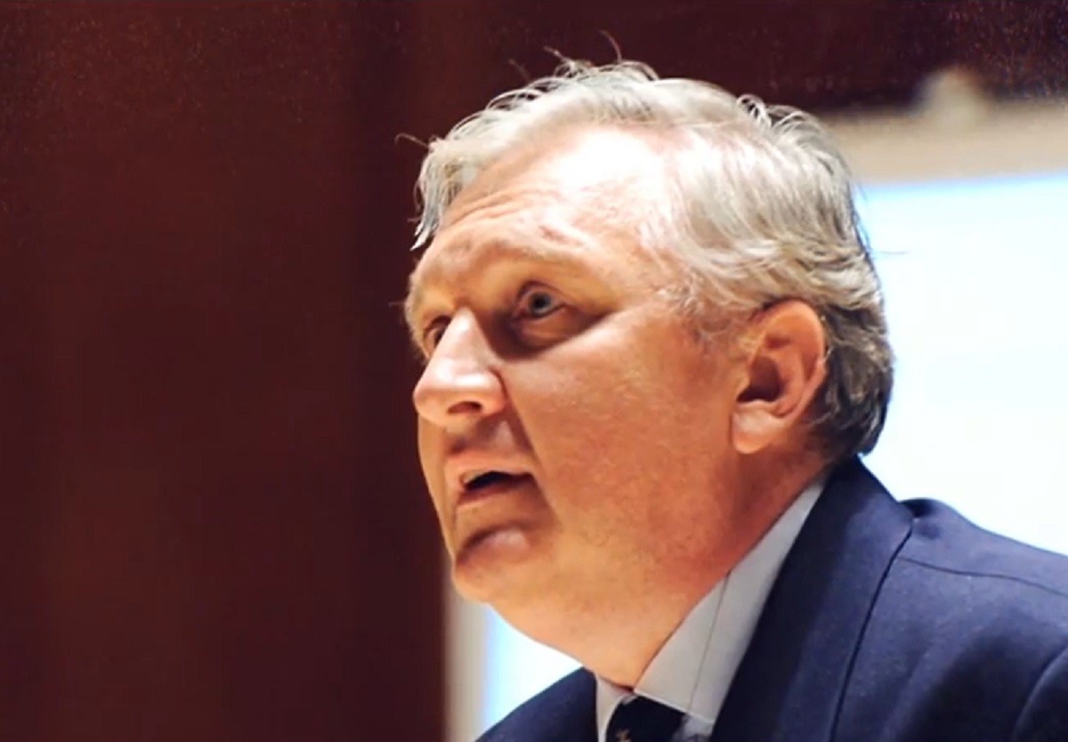 Mircea Beuran contestă demiterea din funcţia de şef de Secţie