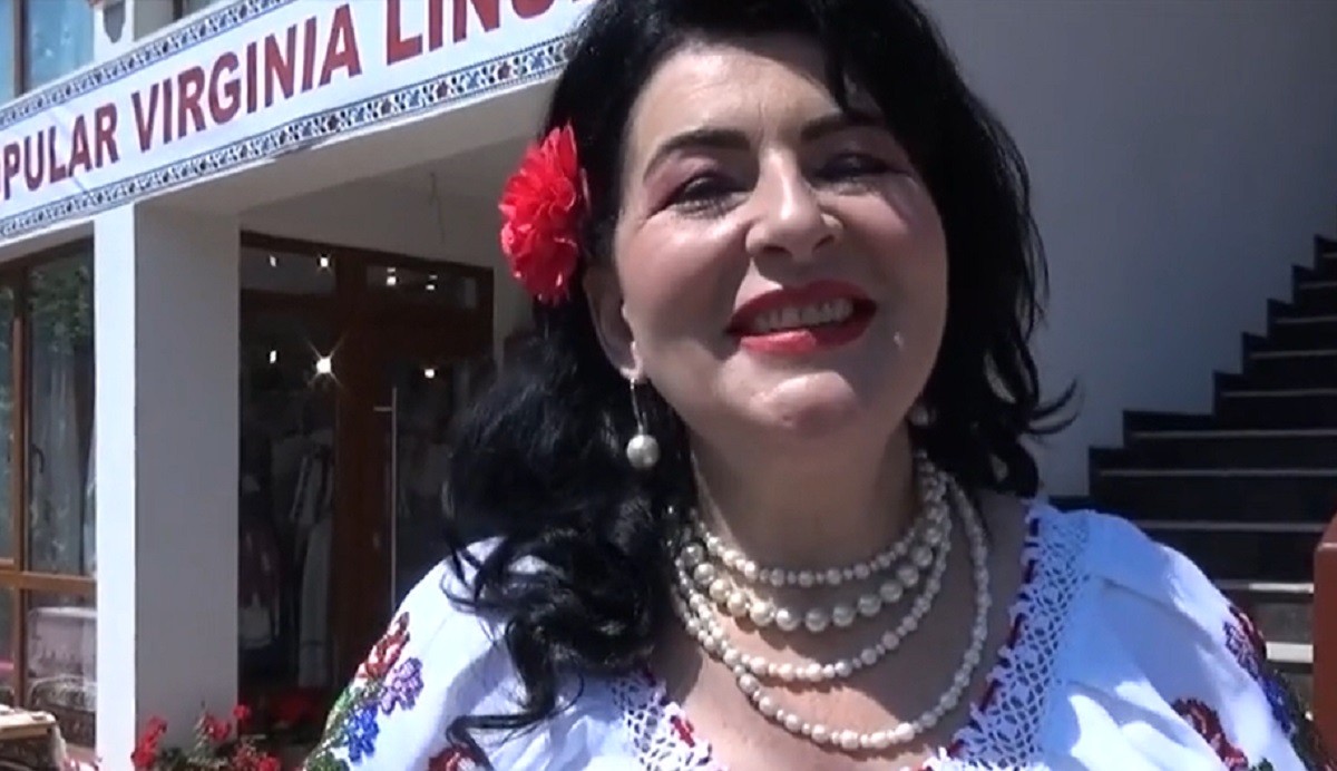 Casa Costumului Popular, muzeul unde înveţi să croieşti costume populare