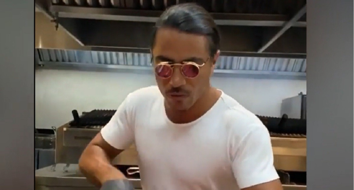 Celebrul bucătar Salt Bae, obligat să-și închidă restaurantul din Boston