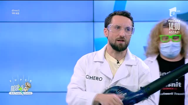 Profesorul Trăsnit, experiment cu hârtia igienică! | Video | Antena 1