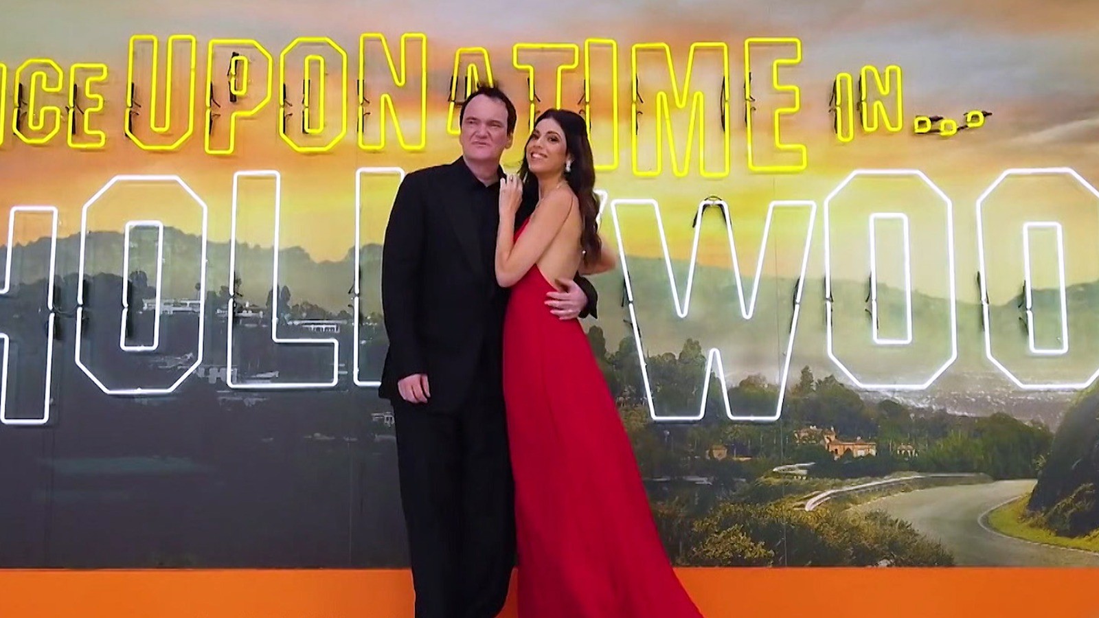 Motivul pentru care Quentin Tarantino nu o susţine financiar pe mama sa ... Motivul pentru care Quentin Tarantino nu o susţine financiar pe mama sa ...