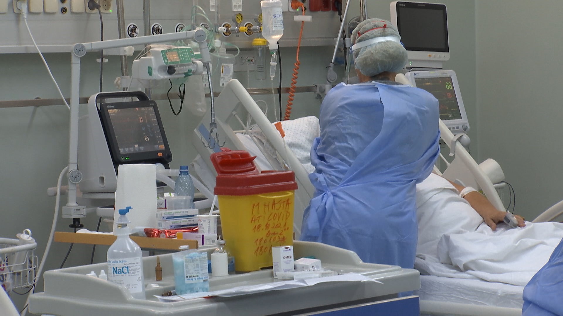 Spitalele sufocate de pacienţi rămân și fără medicamente. Medicii ...