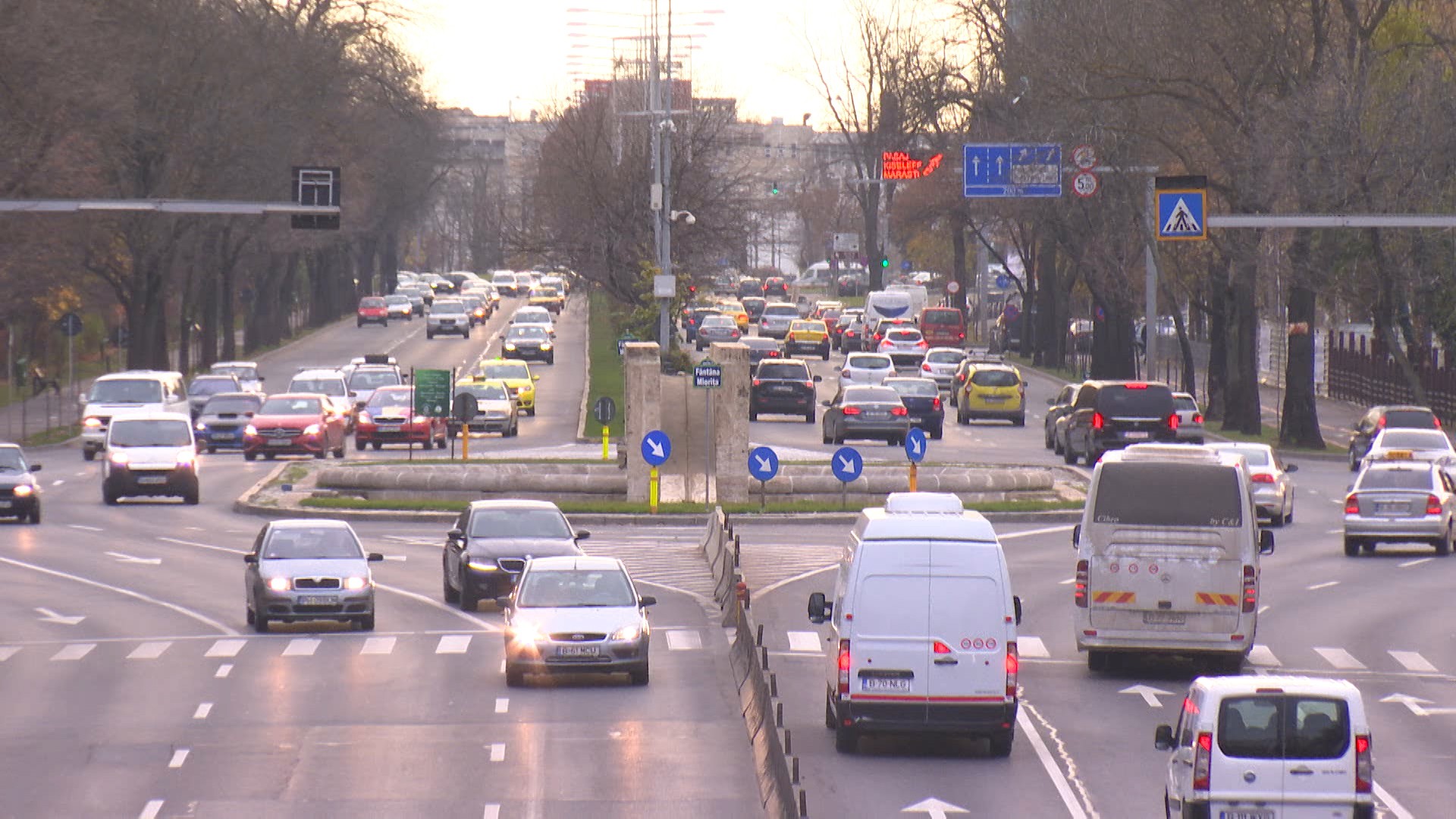 Mașinile parcate neregulamentar în București vor putea fi ridicate de primăriile de sector ...