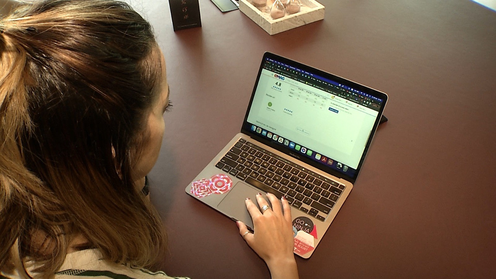 Adio reduceri false, publicitate mascată și recenzii fake. Ce aduce ...