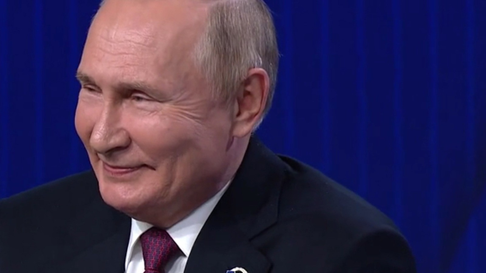 Putin, ameninţări la adresa Europei mascate în glume. Preşedintele ...