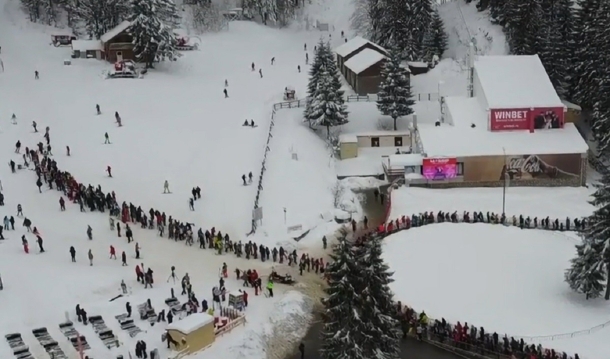 Cel mai mare festival de iarnă din România. Peste 35.000 de oameni sunt ...
