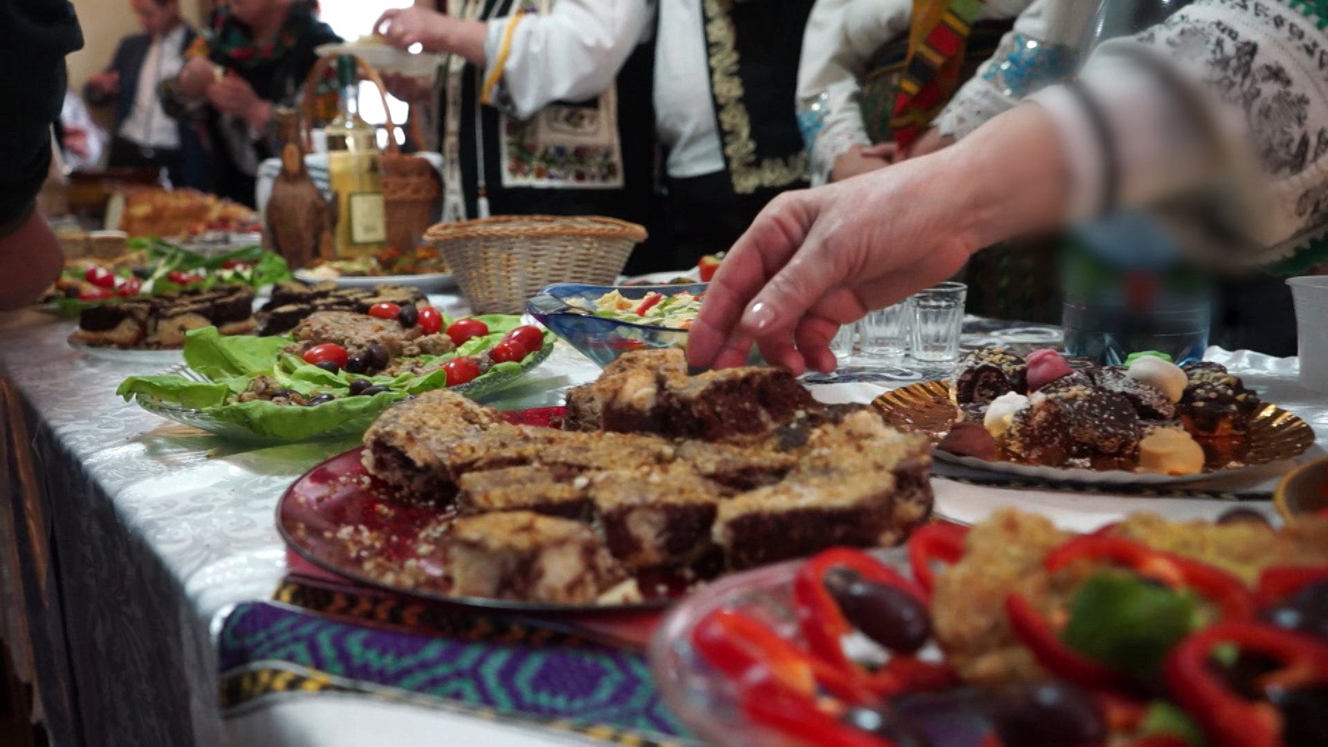 Paşte 2023. Zeci de gospodine s-au întrecut în reţete inedite la ...