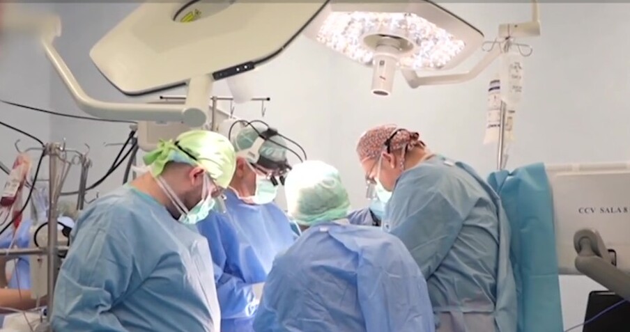 25 de copilaşi cu malformaţii la inimă, operaţi gratuit la o clinică ...