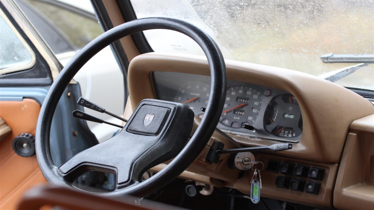 Unde poate fi admirat Aro 304, automobilul prezidențial al lui ...