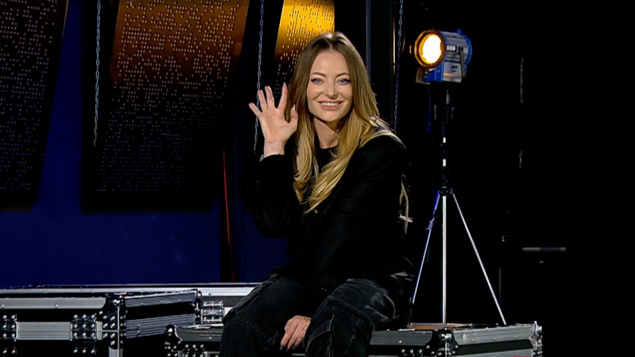 Delia, primul artist din România care uneşte elementele din arta ...