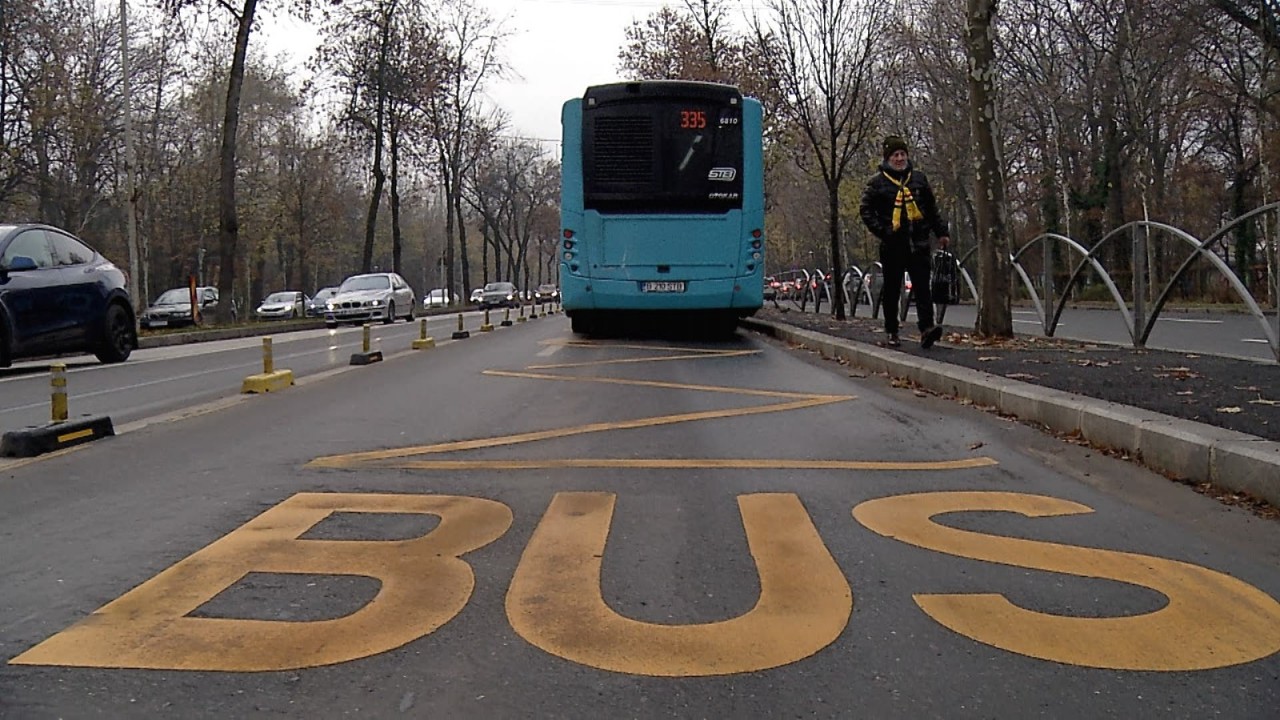 Surpriza şoferilor care au vrut să profite de noua bandă unică pentru ...