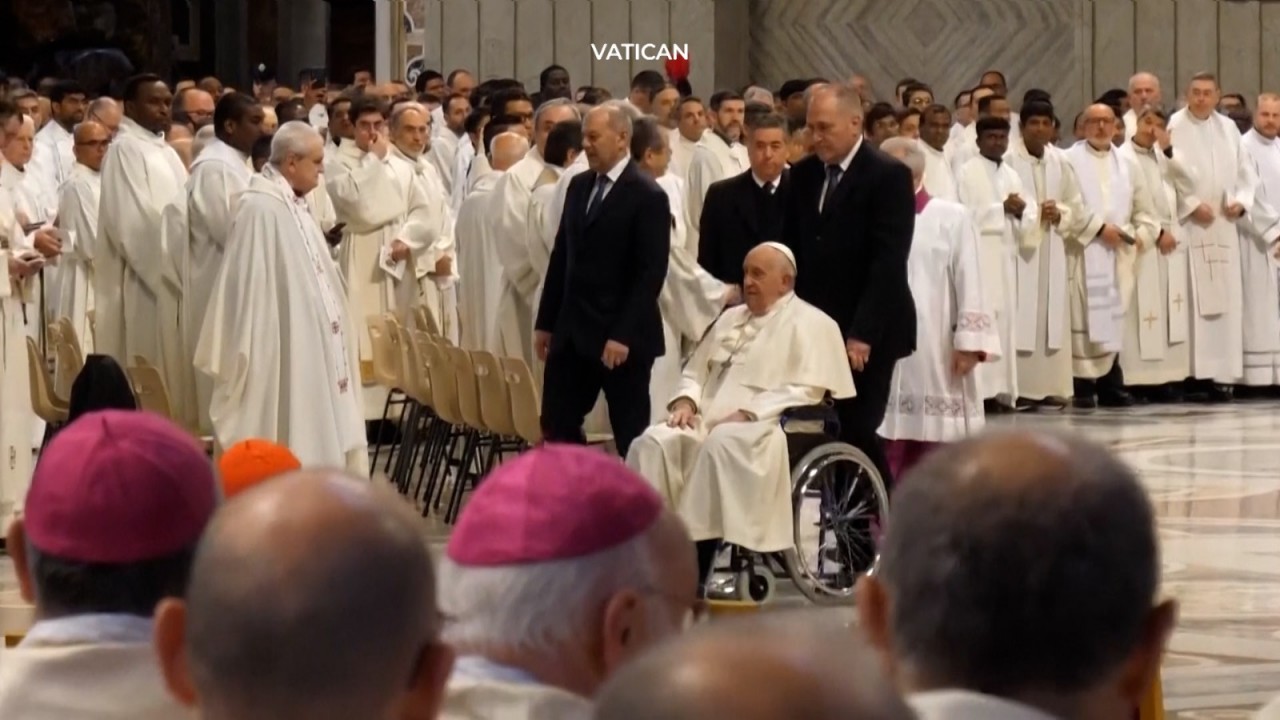Paşte catolic 2024. Tradiţii în Joia Patimilor: Papa a spălat ...