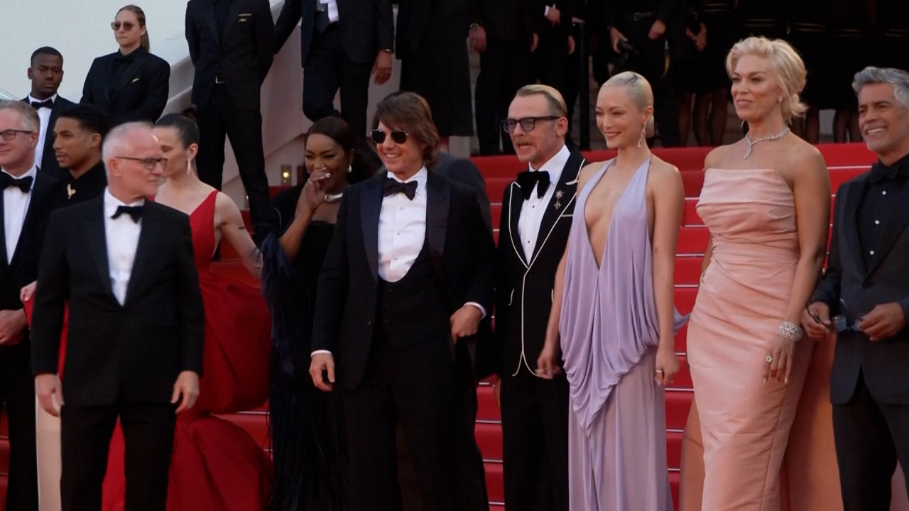 Tom Cruise, aplaudat la Cannes pentru noul film din seria Misiune Imposibilă. Cascadoriile au ...