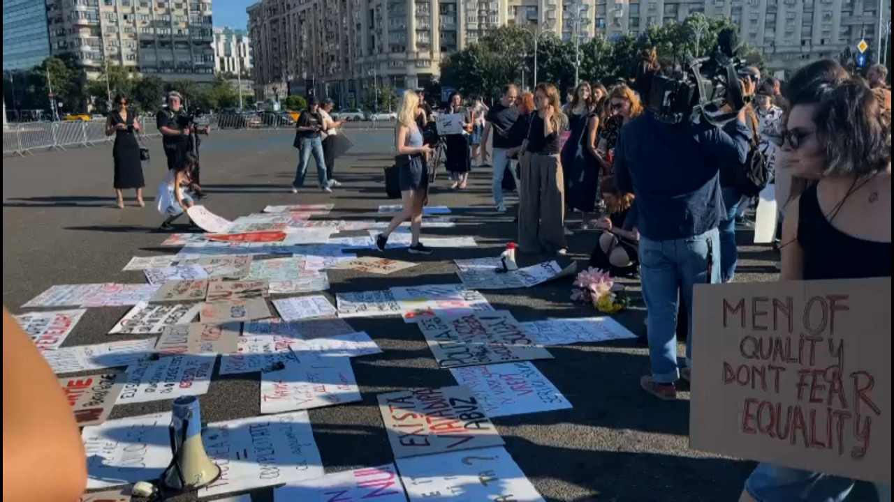 Miting de solidaritate după crima din Cosmopolis: 25 de femei, ucise în ...