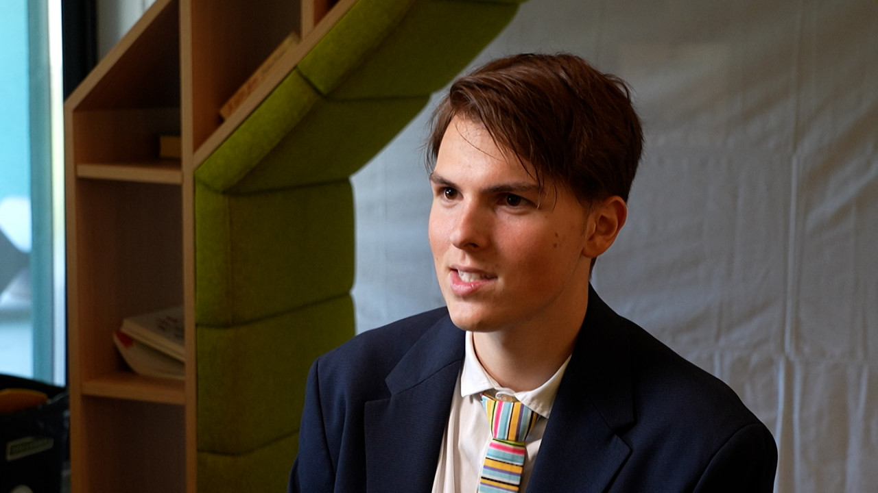David Petrovici, primul tânăr actor român acceptat la CalArts. Visul ...