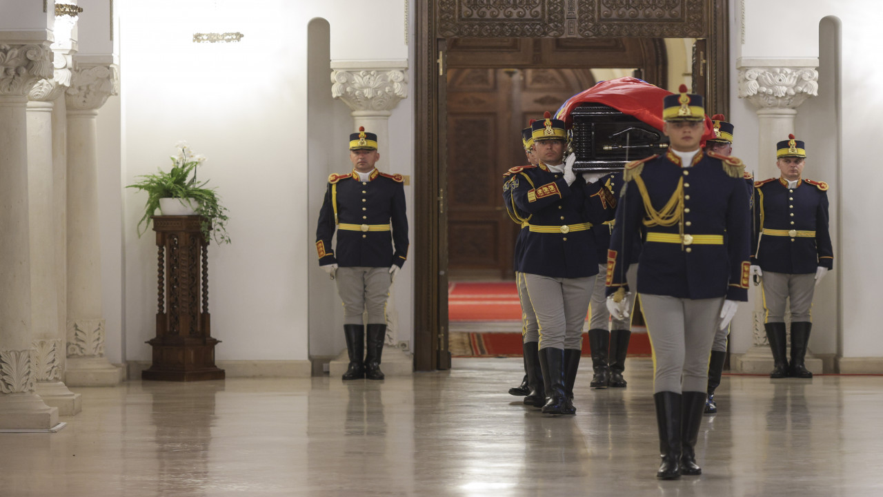 Programul zilei de 7 august, zi de doliu naţional | Observatornews.ro