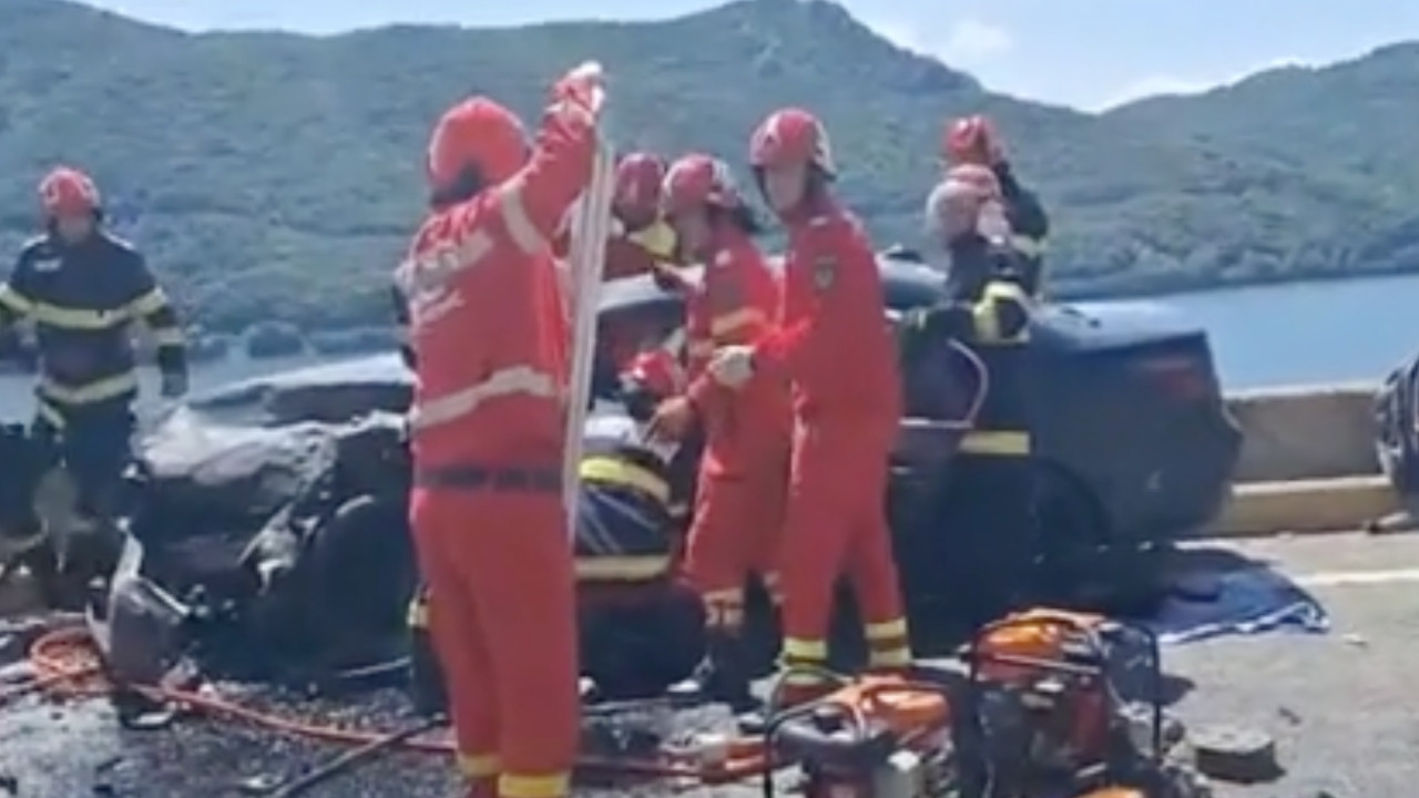 Pompierul rănit în carambolul de pe DN6 a murit. Momentul accidentului ...